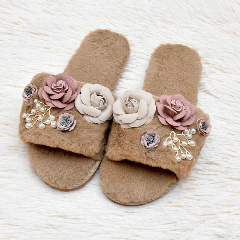 ELARA Brown Fur Slides — Handcrafted Winter Slides | Spyda – Spyda Footwear